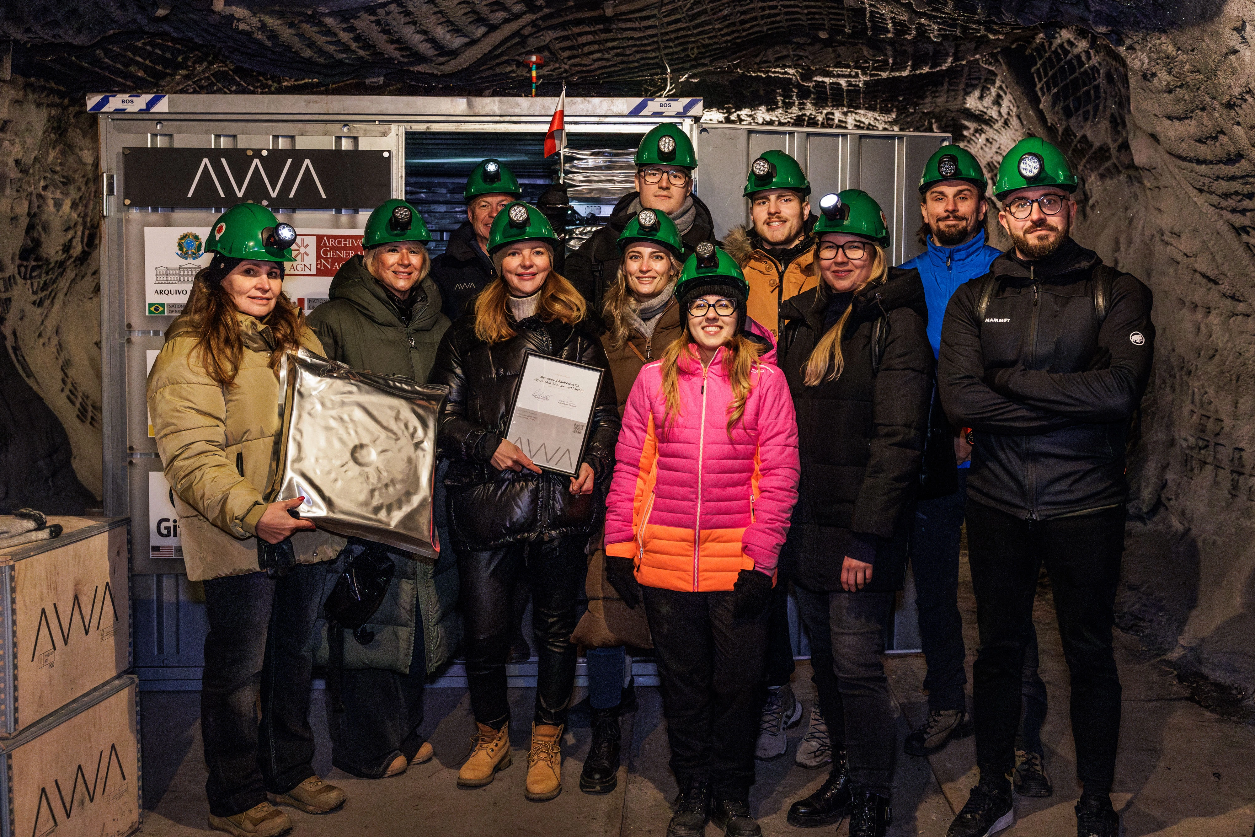 Degen House - Art Tokenization Explained: How Blockchain is Transforming the Art Market